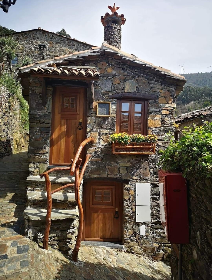 When doing a Risk Assessment on a client, what does an auditor look at ...